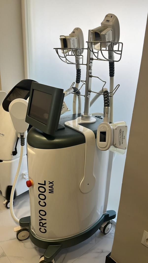 Anuncios de compra venta de productos y aparatología clínicas de Medicina y Cirugía estética